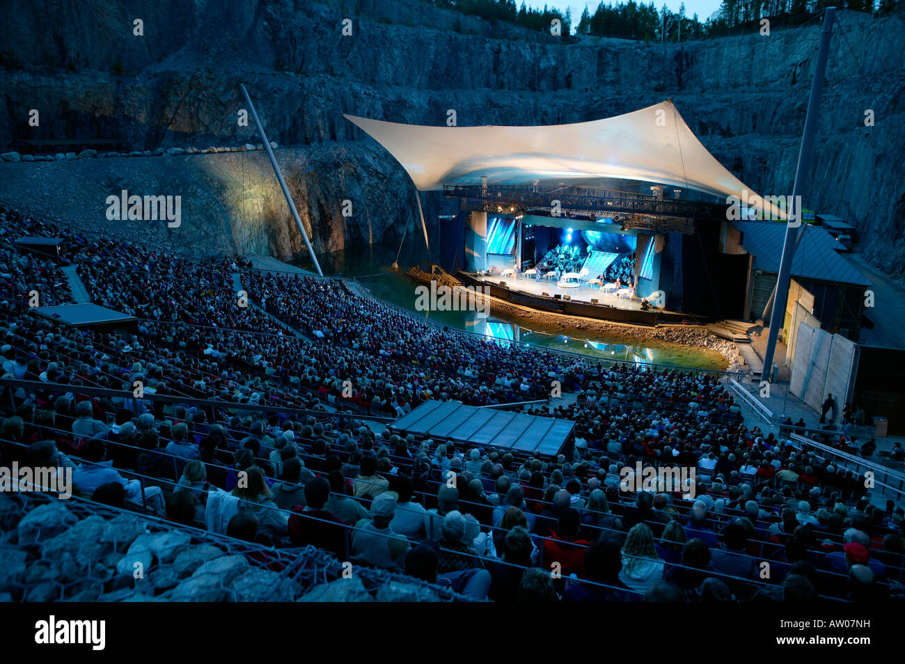 Publikum im Konzert, Dalhalla Konzertsaal, Rattvik, Dalarna Schweden ...