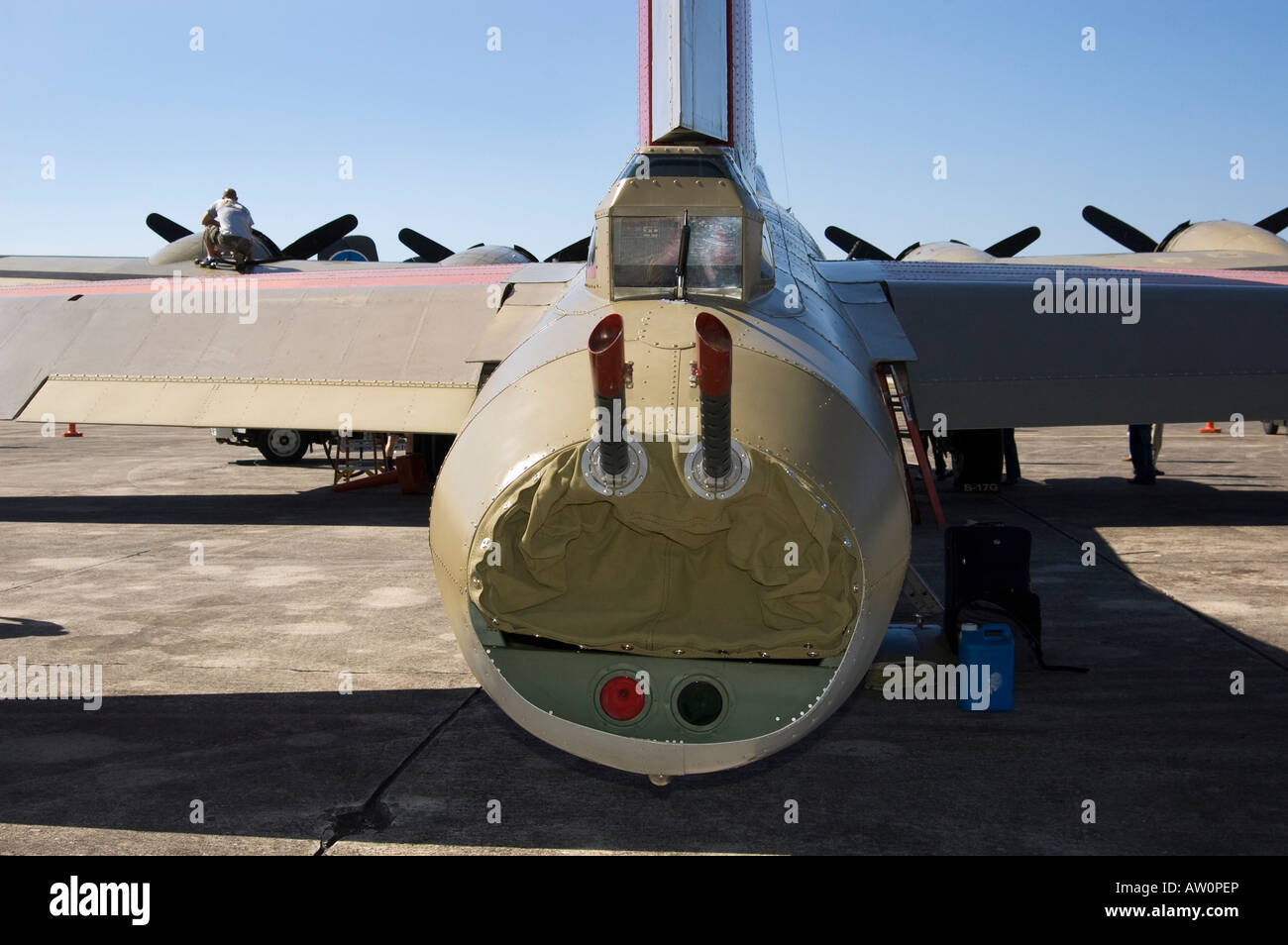 Tail-Gewehren auf Vintage-2. Weltkrieg-Bomber B-17 Flying Fortress an ...