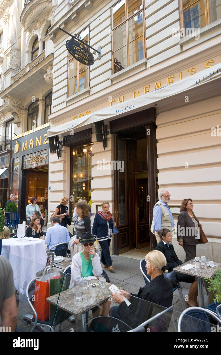 Vienna Cafe Demel Stockfotos und -bilder Kaufen - Alamy