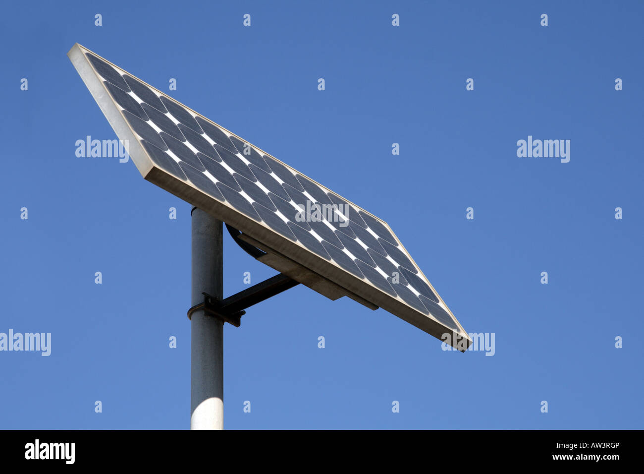 Photovoltaik freianlage -Fotos und -Bildmaterial in hoher Auflösung – Alamy