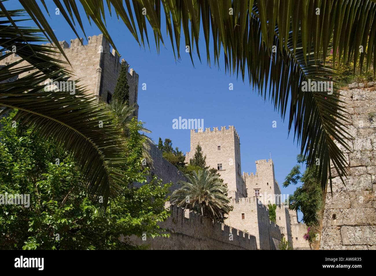 Mittelalterliche stadt rhodos -Fotos und -Bildmaterial in hoher ...