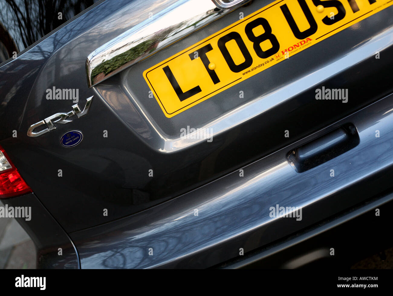 Nummernschild hinten -Fotos und -Bildmaterial in hoher Auflösung – Alamy