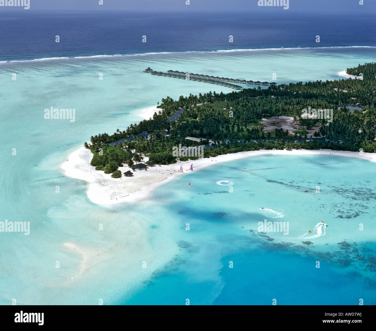 Sun Island, Nalaguraidhoo, Luftbild, Ari Atoll, Malediven, Indischer ...