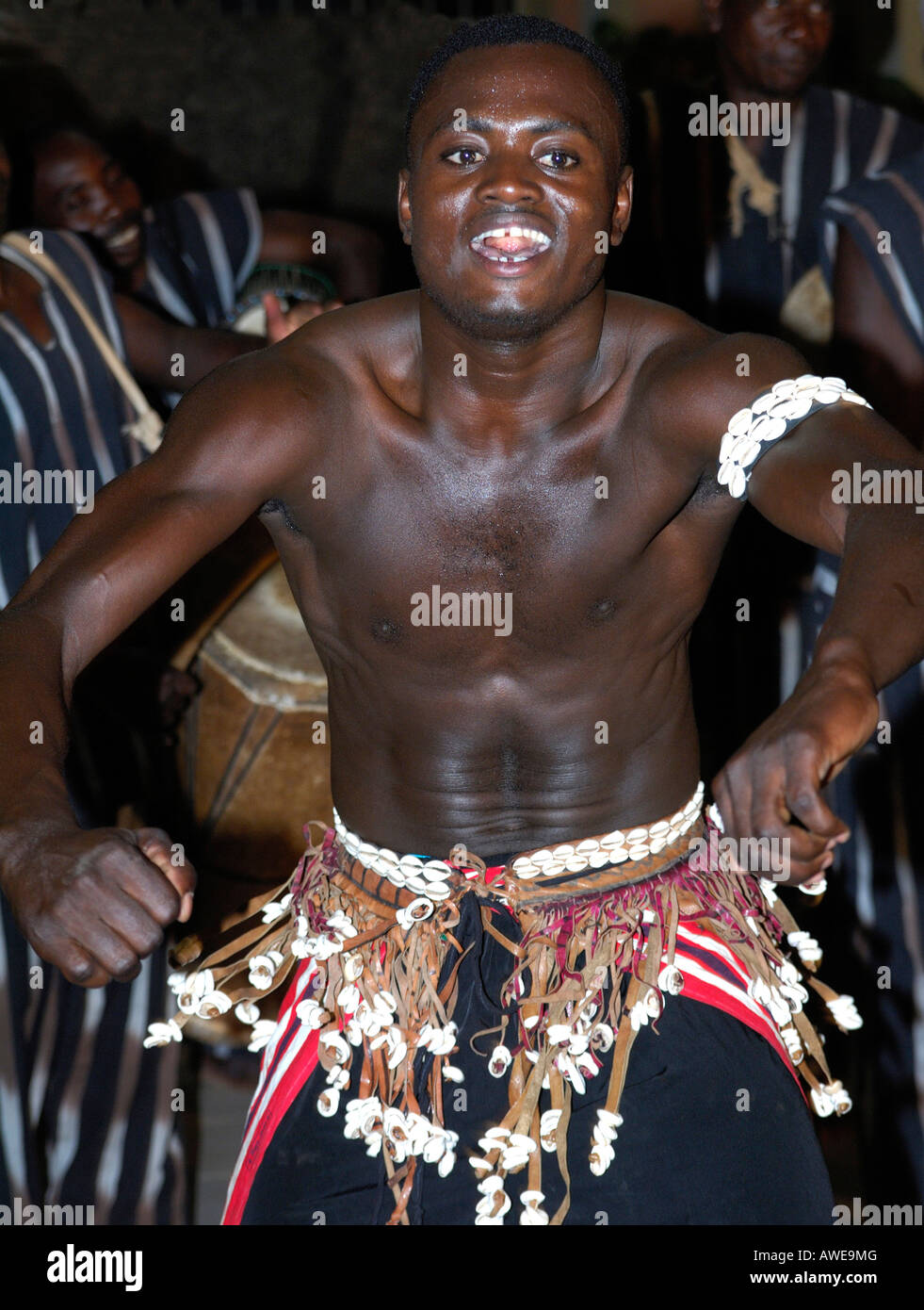 Maskulin men faces -Fotos und -Bildmaterial in hoher Auflösung – Alamy