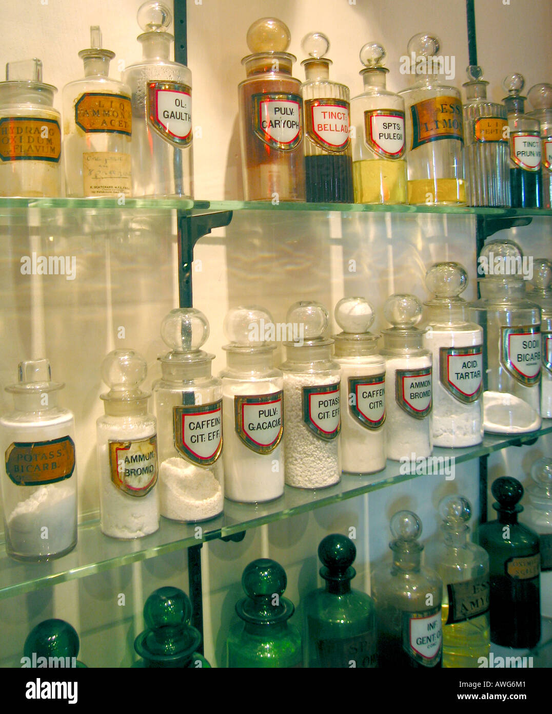 Apotheker Etiketten Stockfotos und -bilder Kaufen - Alamy
