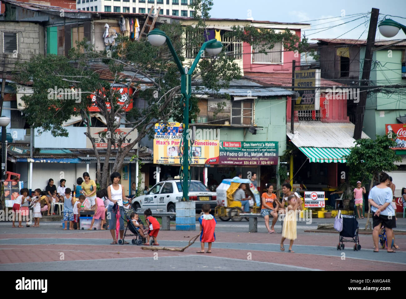 Slums in manila -Fotos und -Bildmaterial in hoher Auflösung – Alamy