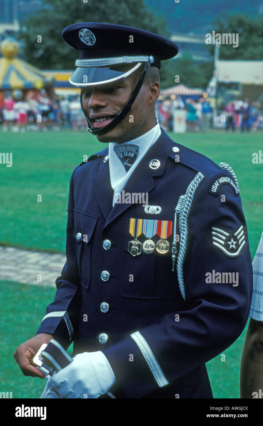 Rotc student -Fotos und -Bildmaterial in hoher Auflösung – Alamy