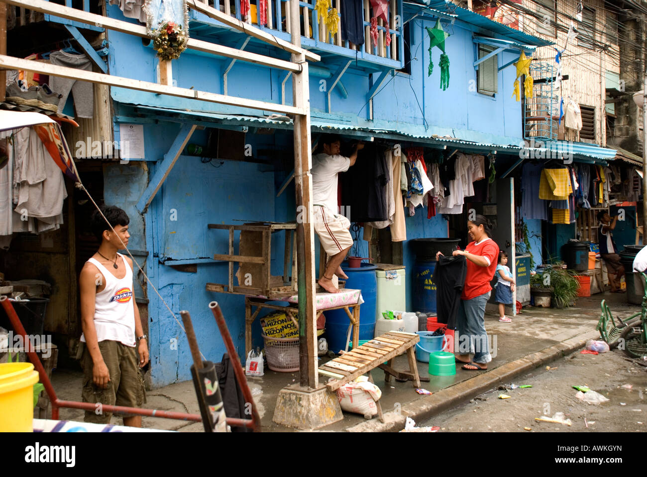 Slum housing manila philippines -Fotos und -Bildmaterial in hoher Auflösung – Alamy
