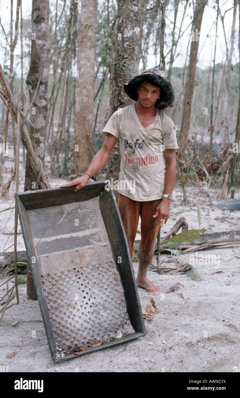 Brasilien GOLD MINERS im Regenwald Regenwald Amazonas Foto Julio ...