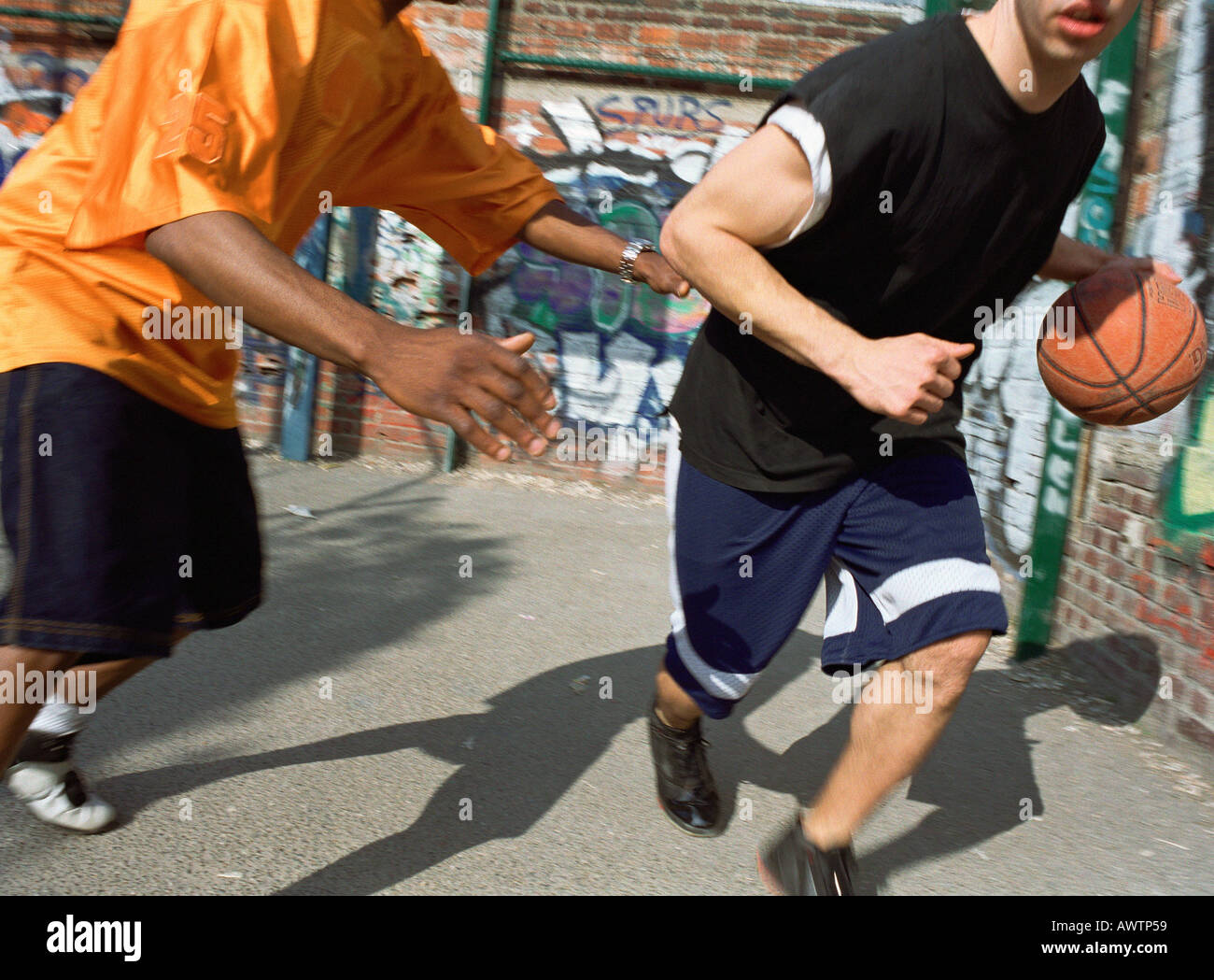 Basketball game freetime -Fotos und -Bildmaterial in hoher Auflösung ...
