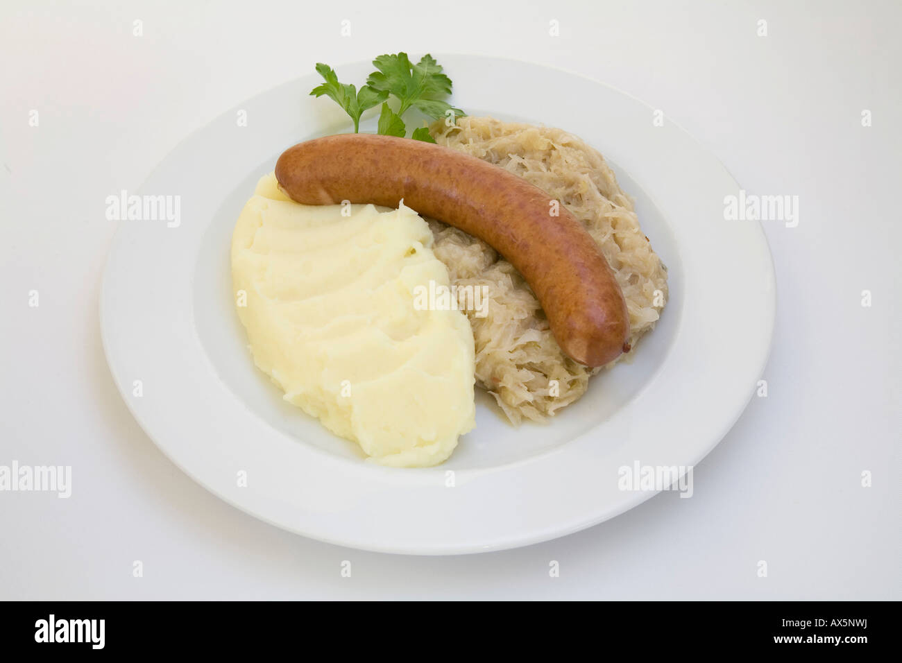 Wurst und kartoffelpüree -Fotos und -Bildmaterial in hoher Auflösung ...