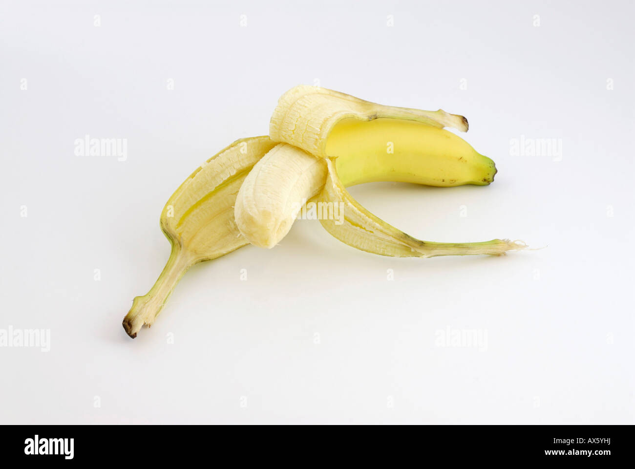 Eine banane -Fotos und -Bildmaterial in hoher Auflösung – Alamy