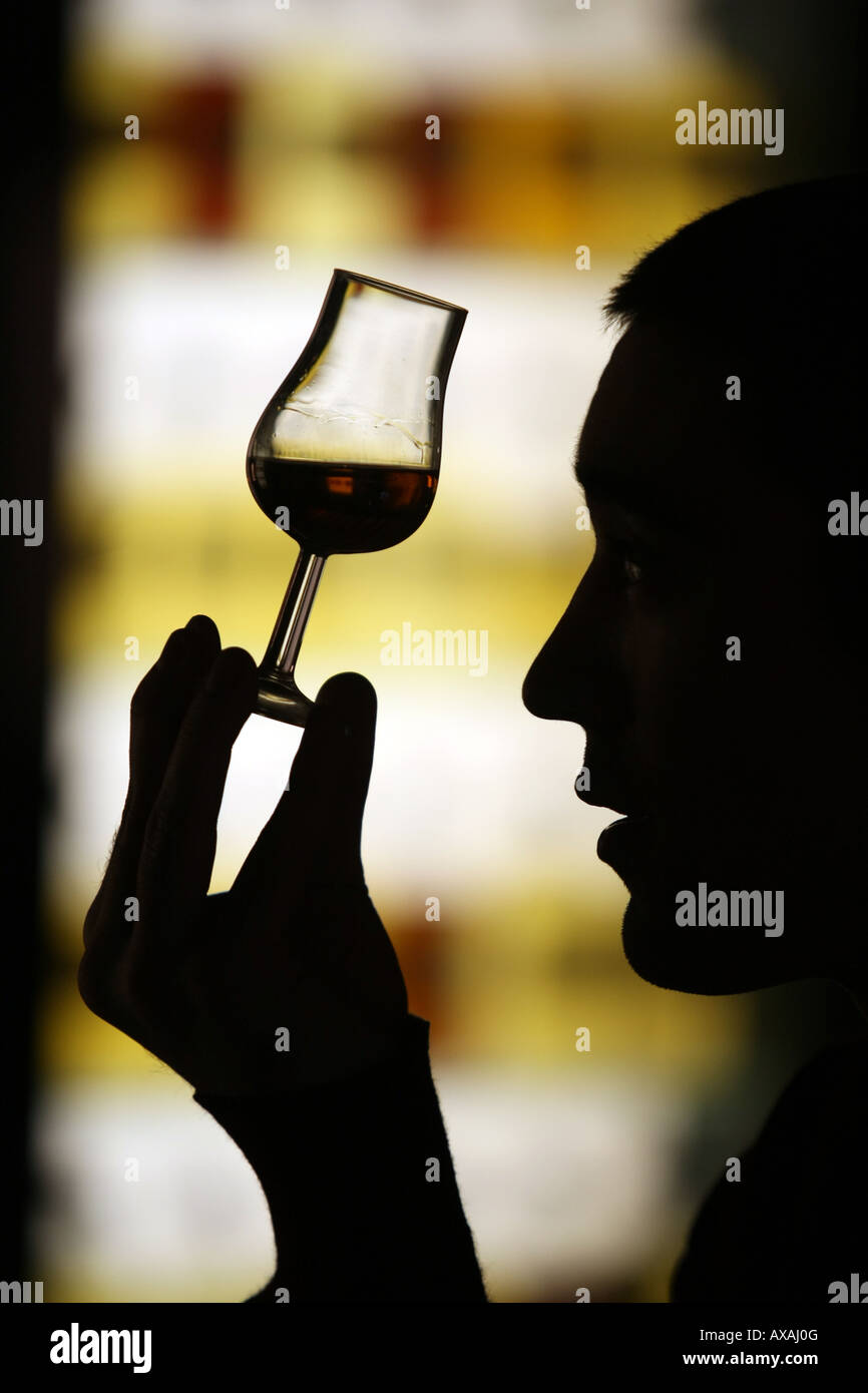 Schottische scotch whisky brennerei -Fotos und -Bildmaterial in hoher ...