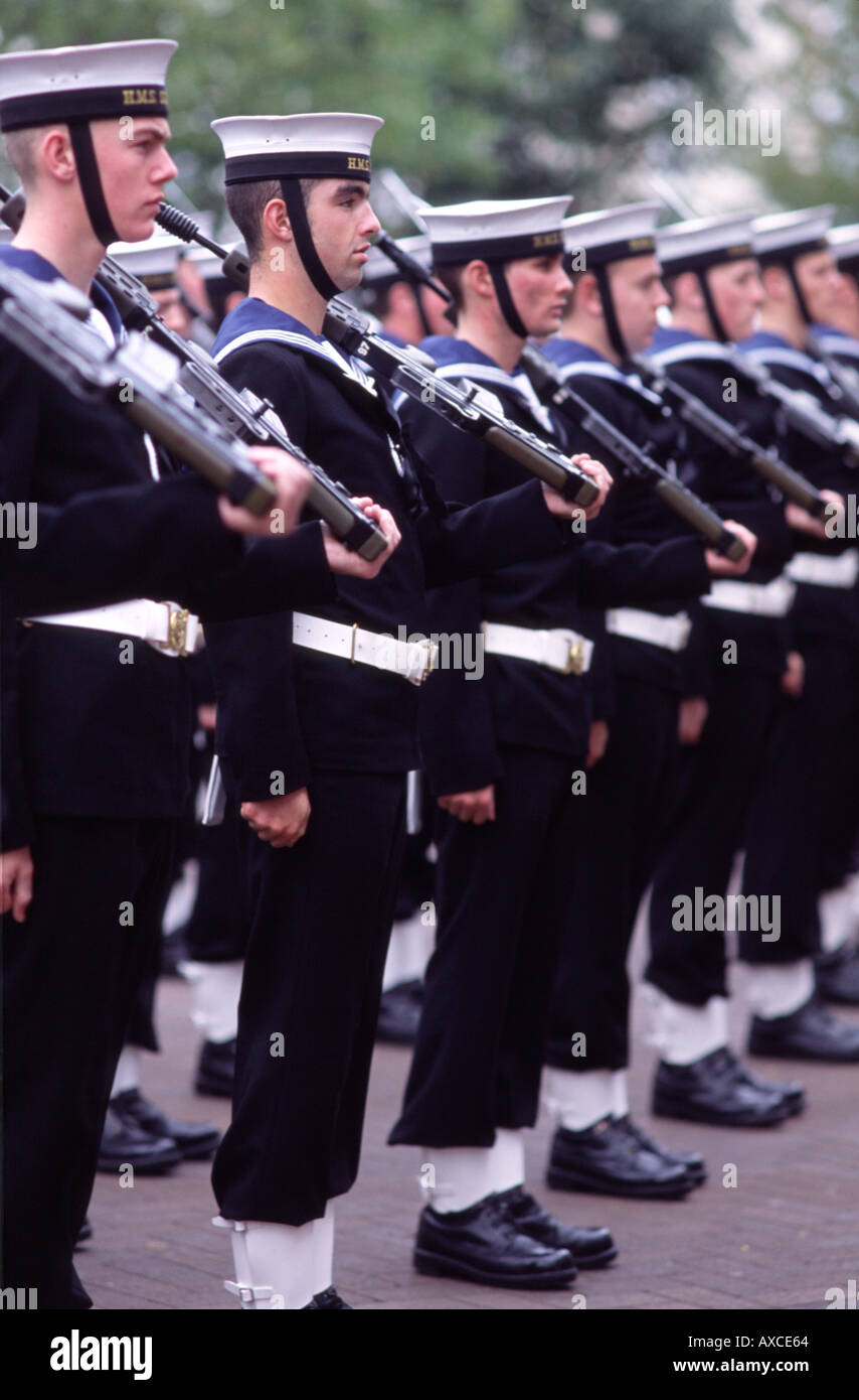 Matrosen Stehen Stramm Stockfotos und -bilder Kaufen - Alamy
