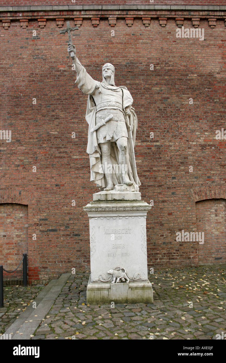 Statue von Albrecht der Bär, Zitadelle Spandau, Berlin Stockfotografie ...