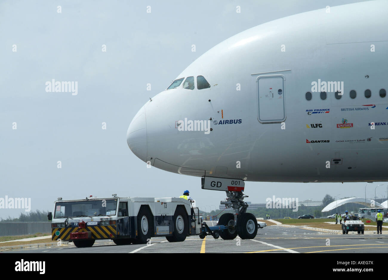Airbus A380 Front Stockfotos und -bilder Kaufen - Alamy