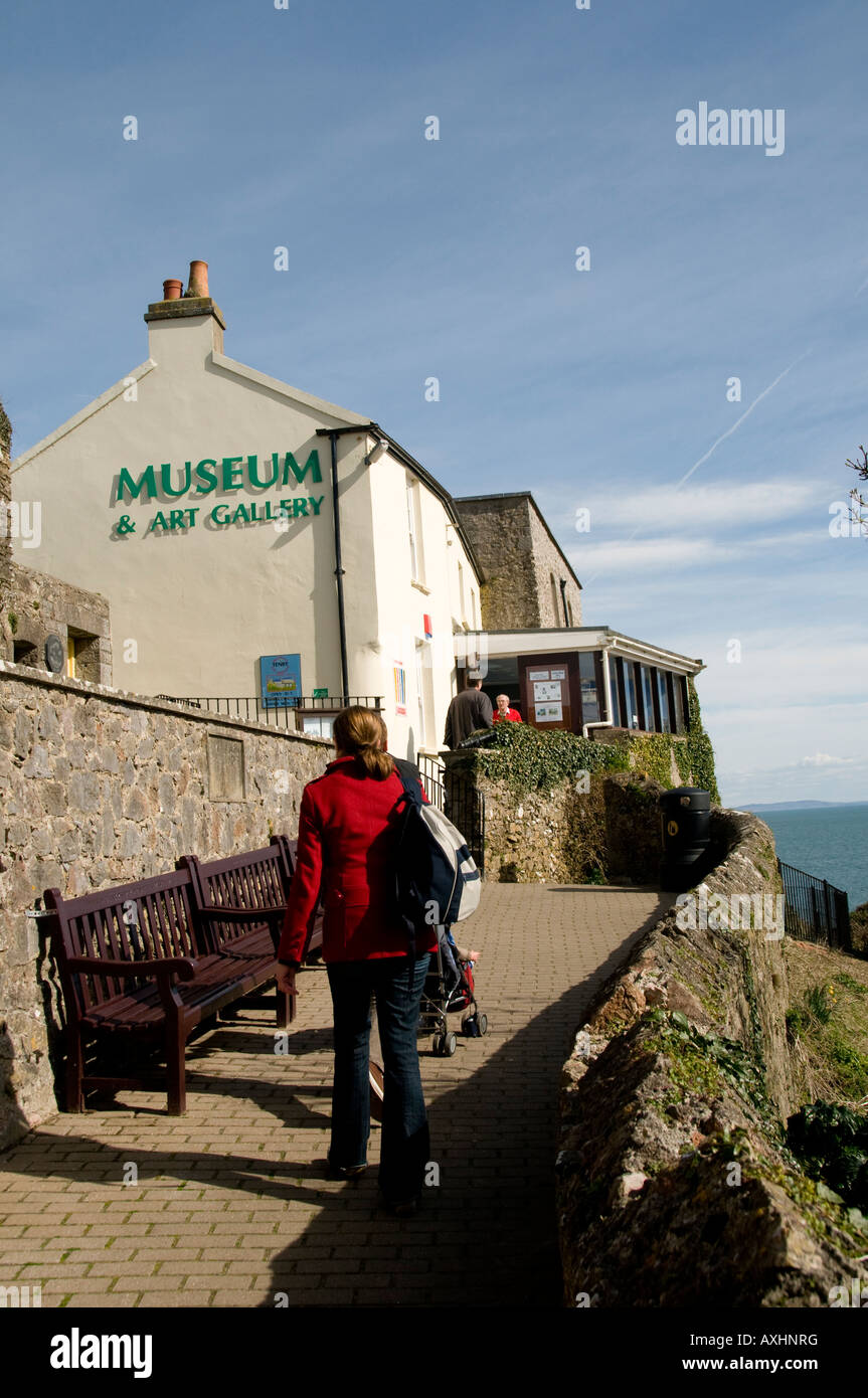 Tenby museum kunstgalerie -Fotos und -Bildmaterial in hoher Auflösung ...