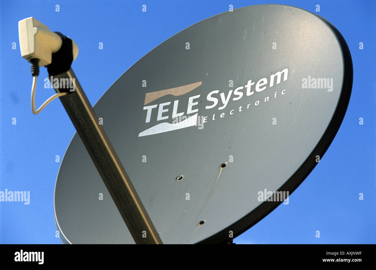Televisión satelital -Fotos und -Bildmaterial in hoher Auflösung – Alamy