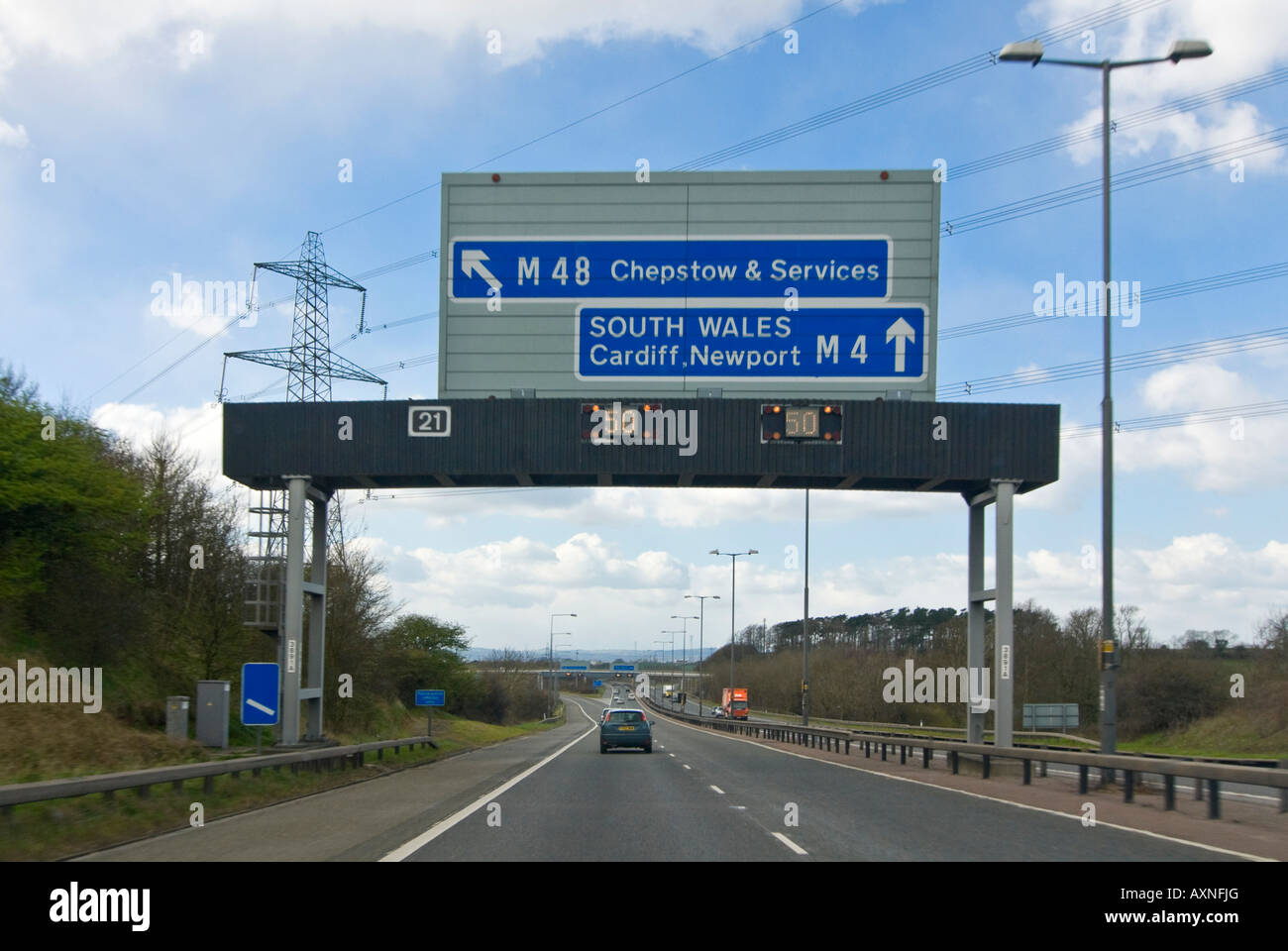 Autobahn matrix zeichen -Fotos und -Bildmaterial in hoher Auflösung – Alamy