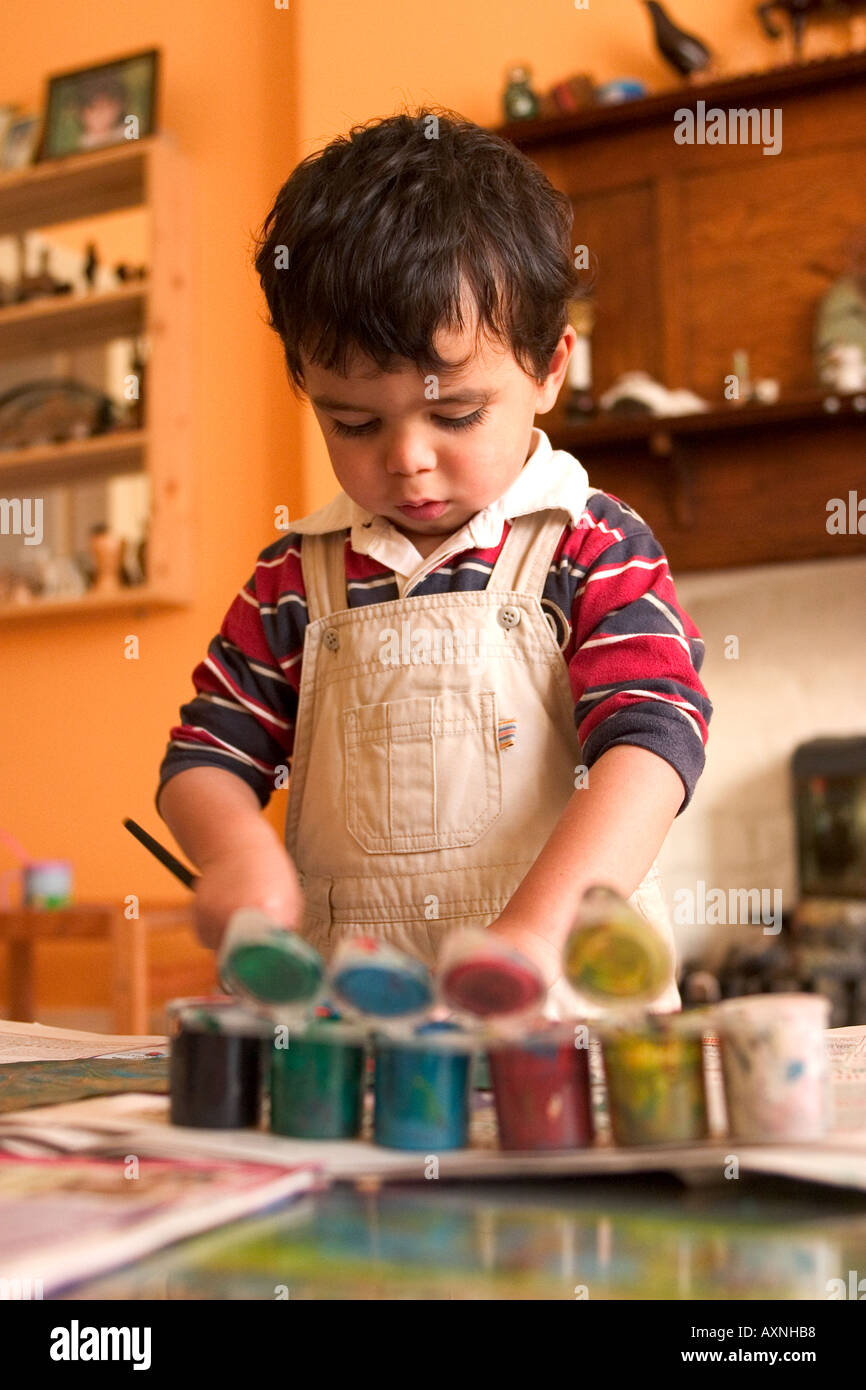 Kreative junge Kind Stockfotografie - Alamy