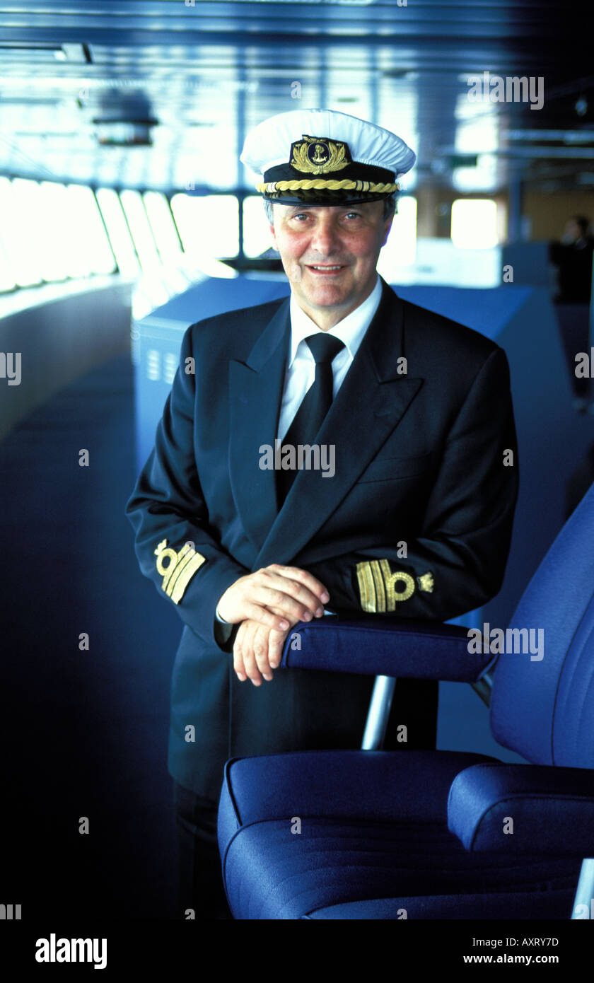Der Kapitän der MSC Lirica Stockfotografie - Alamy