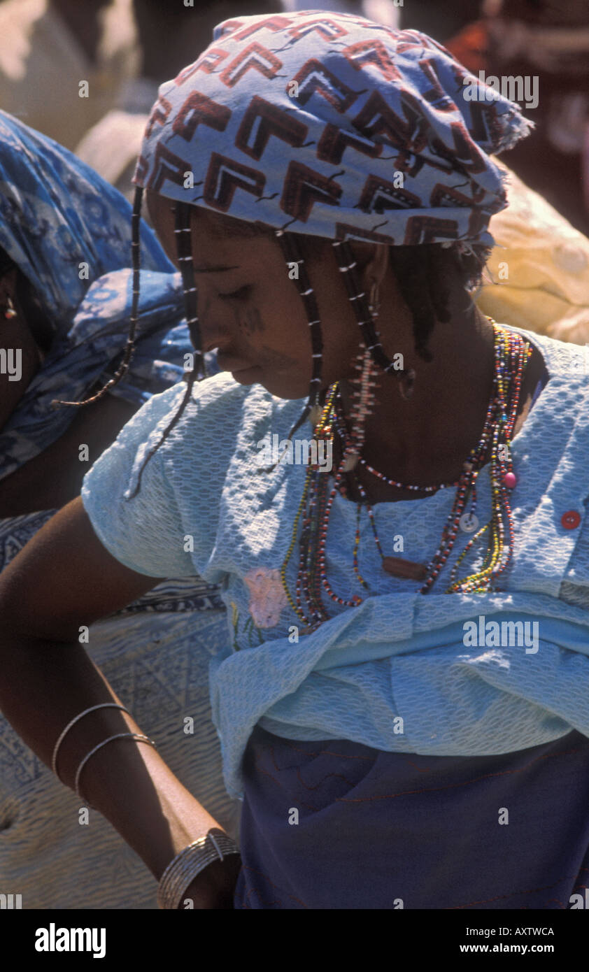 Traditionelle frisur der fulani frau -Fotos und -Bildmaterial in hoher ...