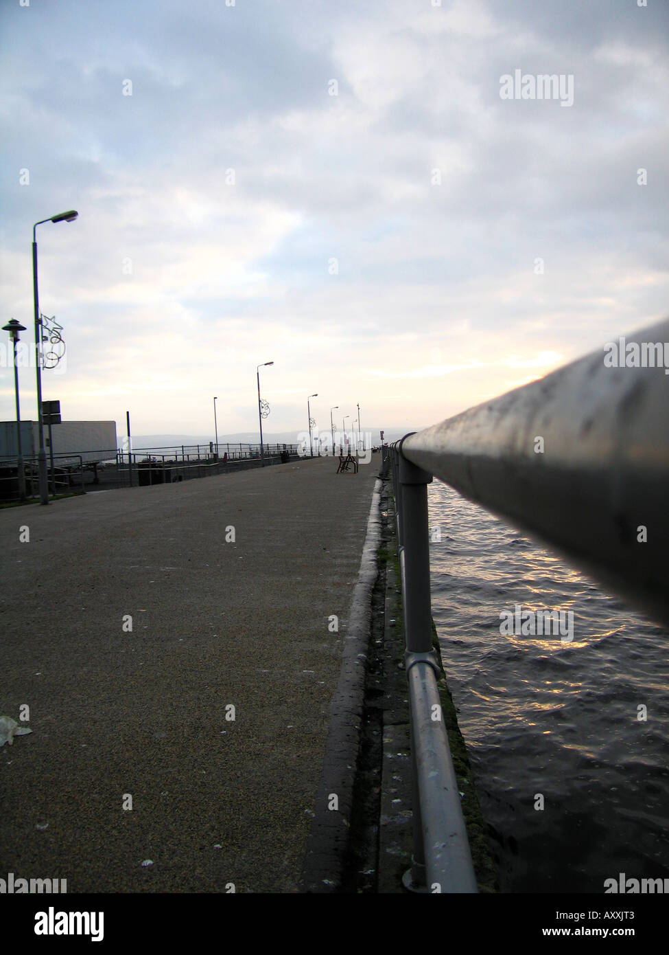 Helensburgh pier -Fotos und -Bildmaterial in hoher Auflösung – Alamy