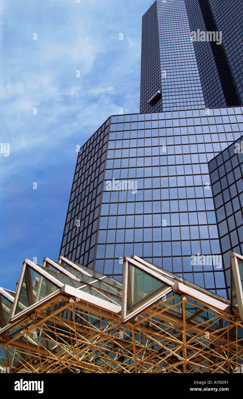 Totale fina elf -Fotos und -Bildmaterial in hoher Auflösung – Alamy