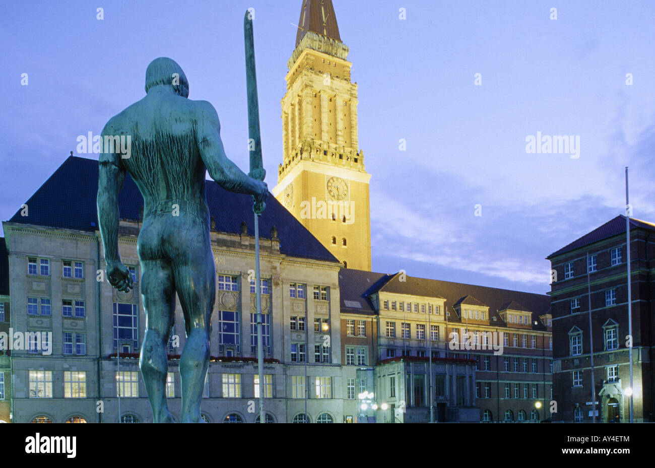 Deutsche werke kiel -Fotos und -Bildmaterial in hoher Auflösung – Alamy