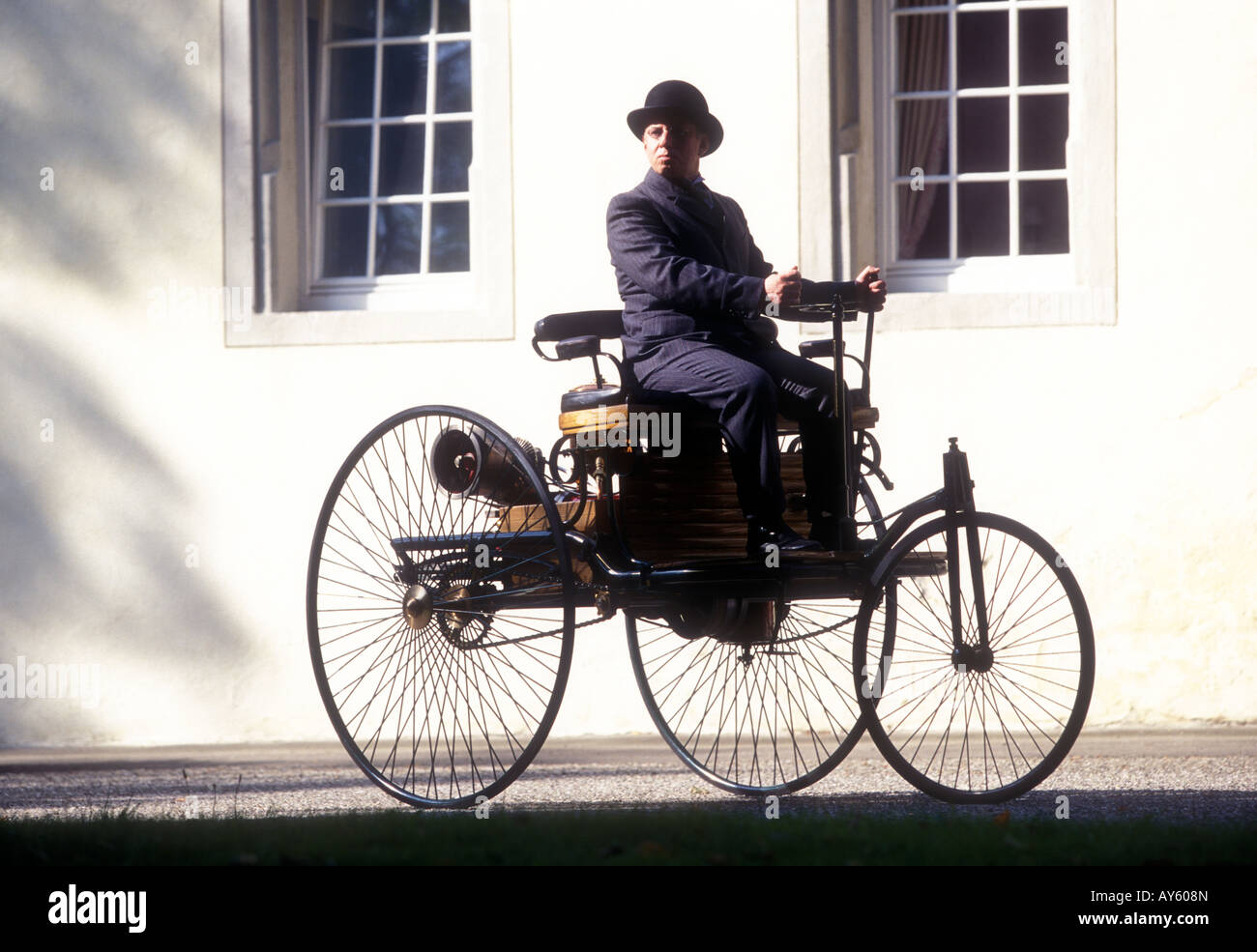 Erstes automobil -Fotos und -Bildmaterial in hoher Auflösung – Alamy