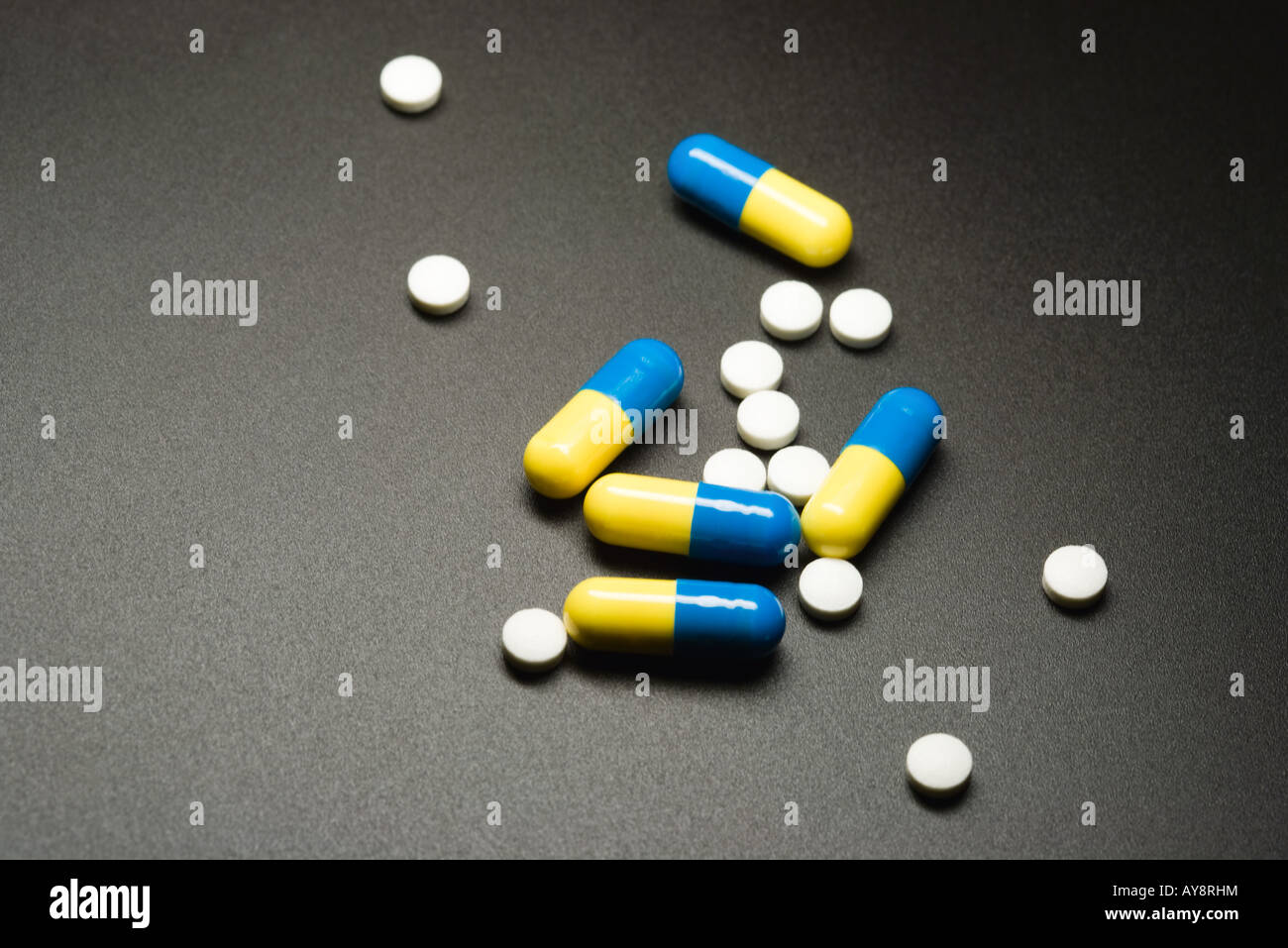 Ecstasy Drug Capsule Stockfotos und -bilder Kaufen - Alamy