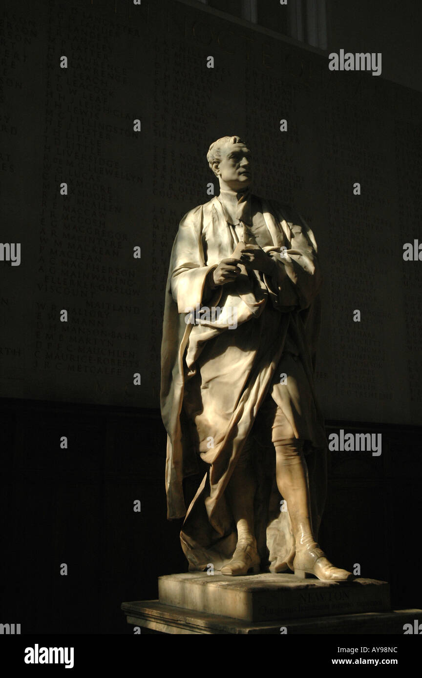 Statue von Sir Isaac Newton von genannt an der Trinity College Chapel ...