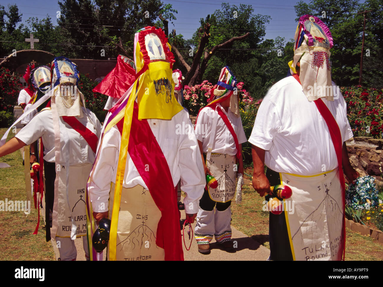 Einzigartige Mischung von Religionen und Kulturen während der Fiesta ...