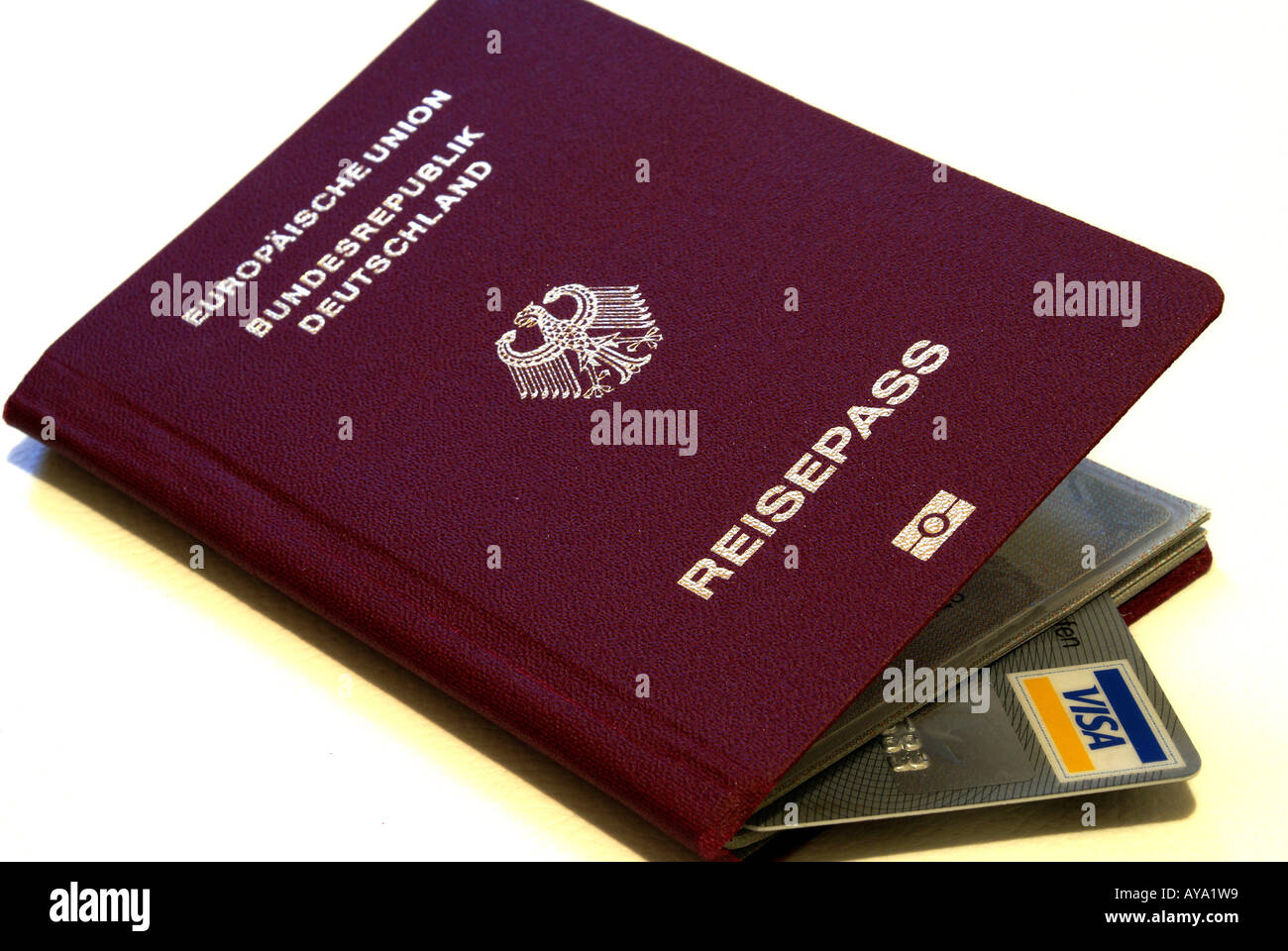 Biometrischer deutscher pass -Fotos und -Bildmaterial in hoher ...