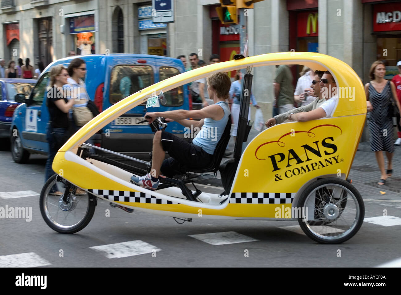 Rickshaw barcelona -Fotos und -Bildmaterial in hoher Auflösung – Alamy