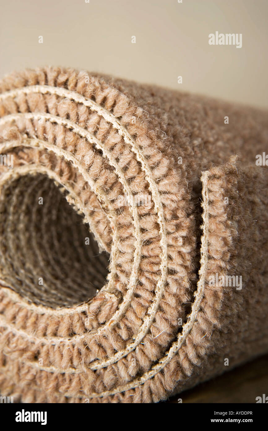 Rolled up carpet -Fotos und -Bildmaterial in hoher Auflösung – Alamy