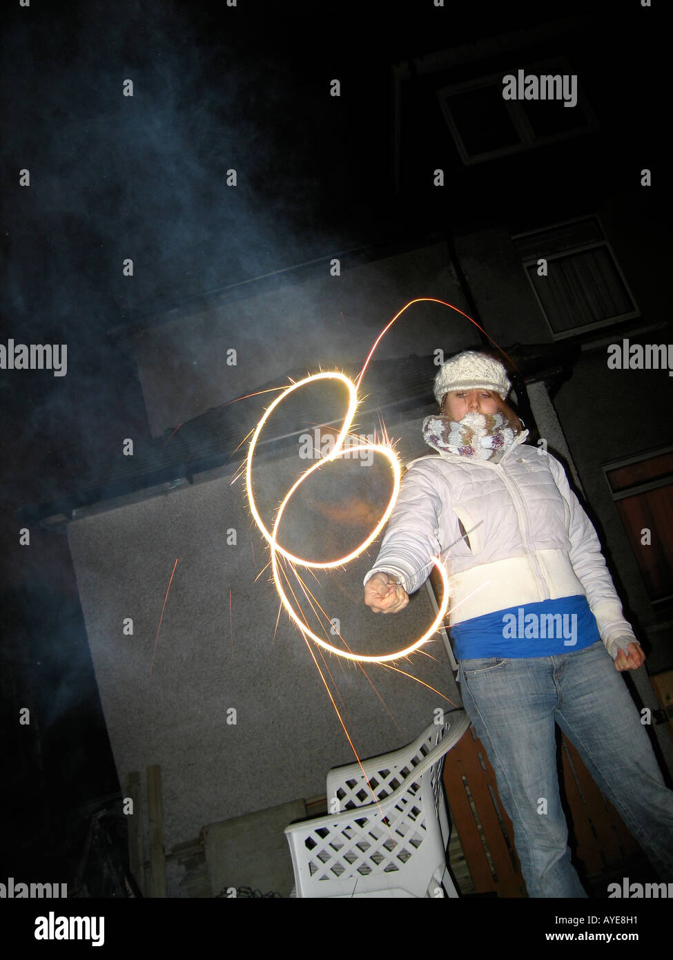 Mädchen 18 jahre alt nachkt -Fotos und -Bildmaterial in hoher Auflösung ...