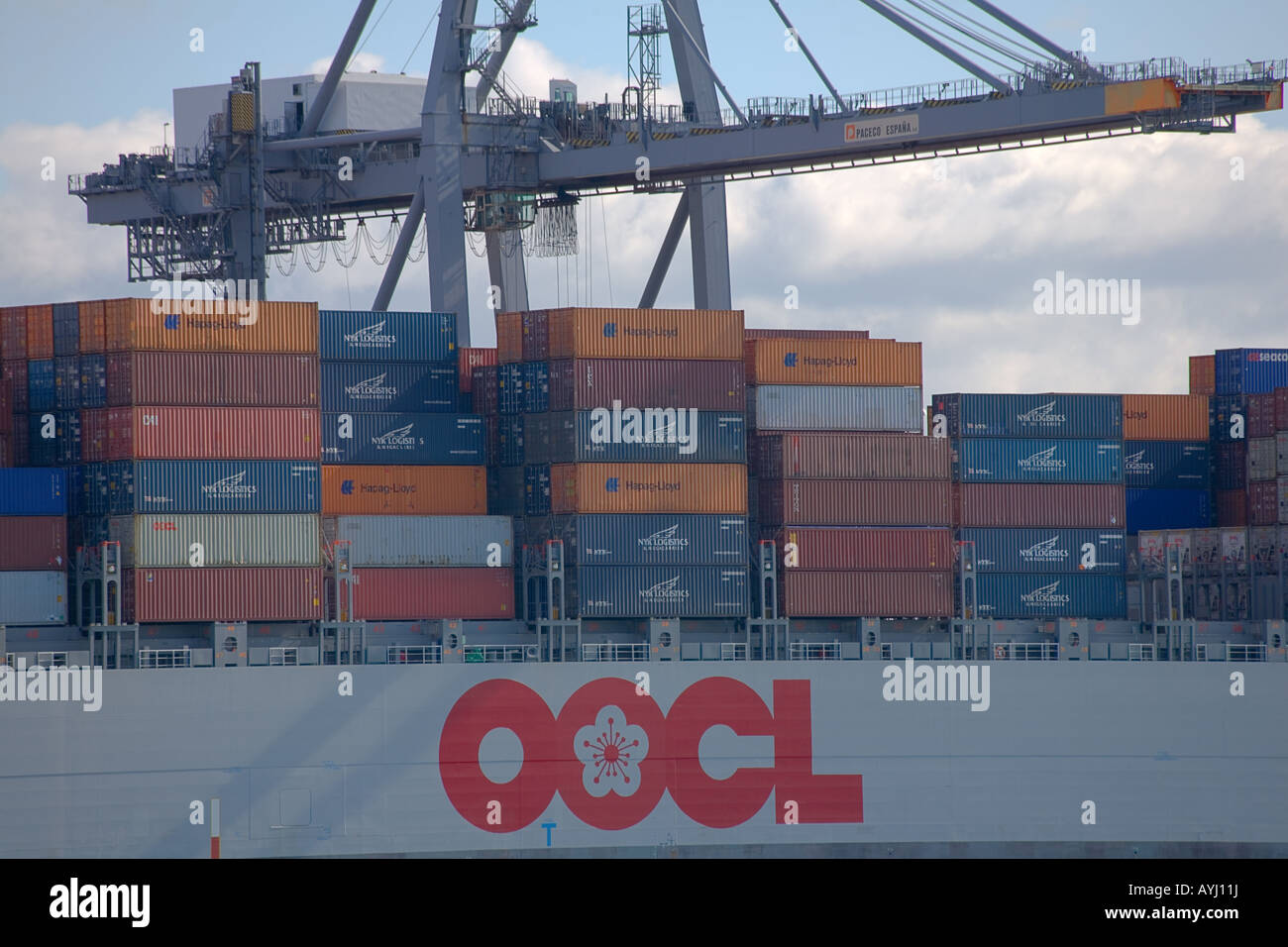 Frachtschiff schiff -Fotos und -Bildmaterial in hoher Auflösung – Alamy