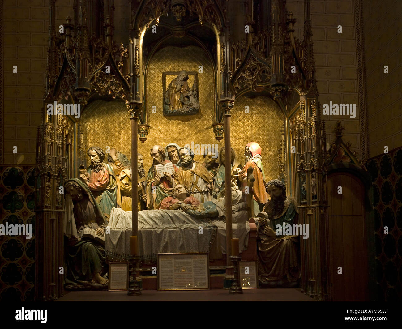 Maria schlaf altar -Fotos und -Bildmaterial in hoher Auflösung – Alamy