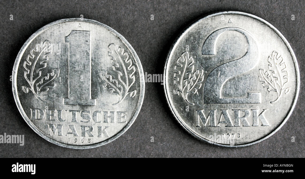 Ddr geld -Fotos und -Bildmaterial in hoher Auflösung – Alamy