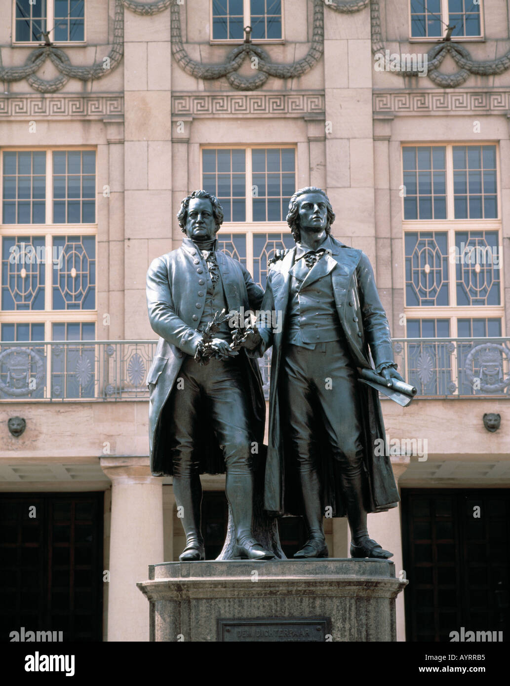 Goethe schiller denkmal vor dem nationaltheater -Fotos und ...