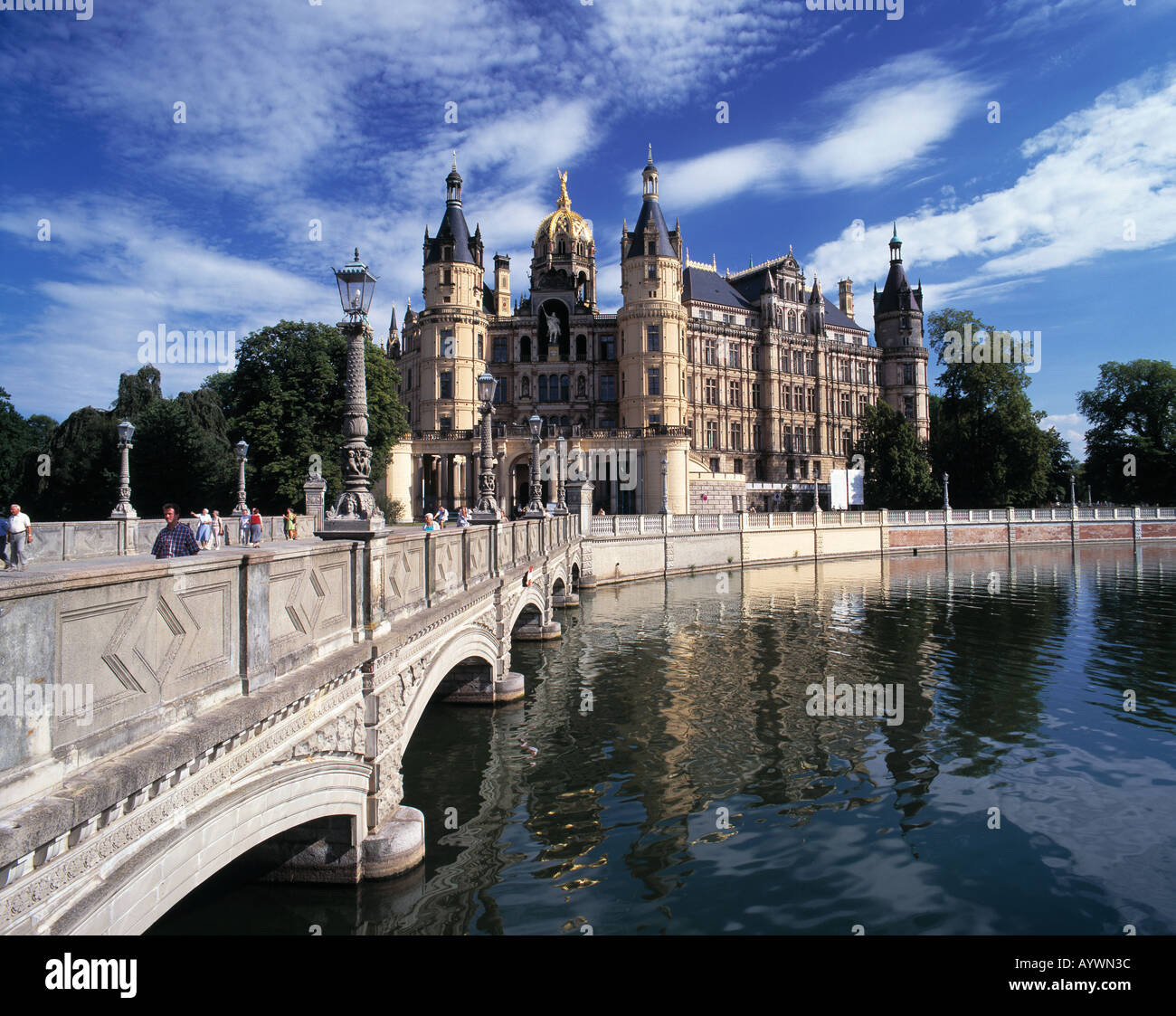 Schlossbruecke Und Schloss, Regierungssitz, Landtagsgebaeude, Landtag ...