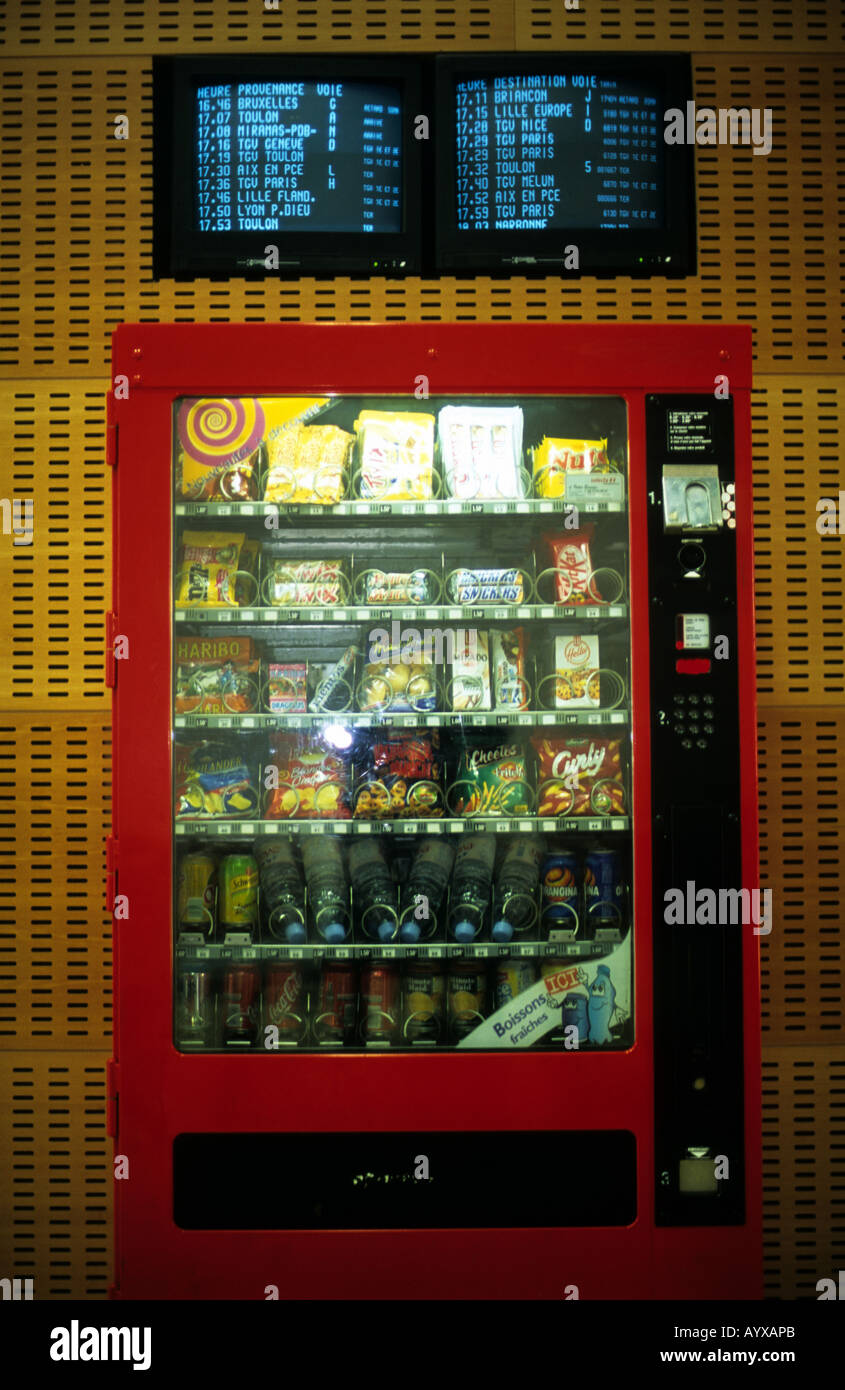 Sweets Candy Machine Vending Stockfotos und -bilder Kaufen - Alamy