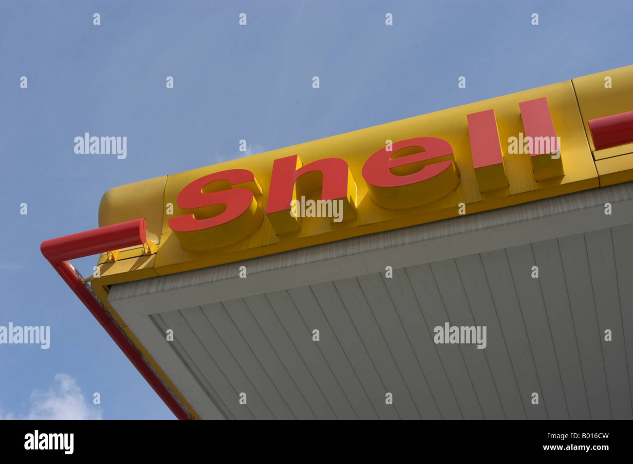 Shell petrol stations -Fotos und -Bildmaterial in hoher Auflösung – Alamy