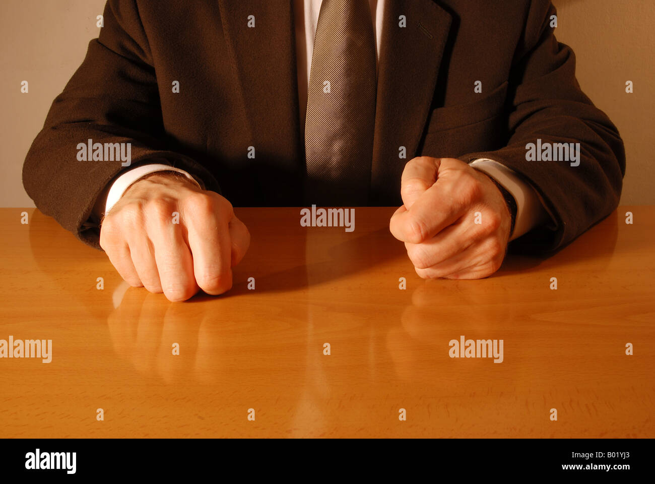 Lenguaje corporal -Fotos und -Bildmaterial in hoher Auflösung – Alamy