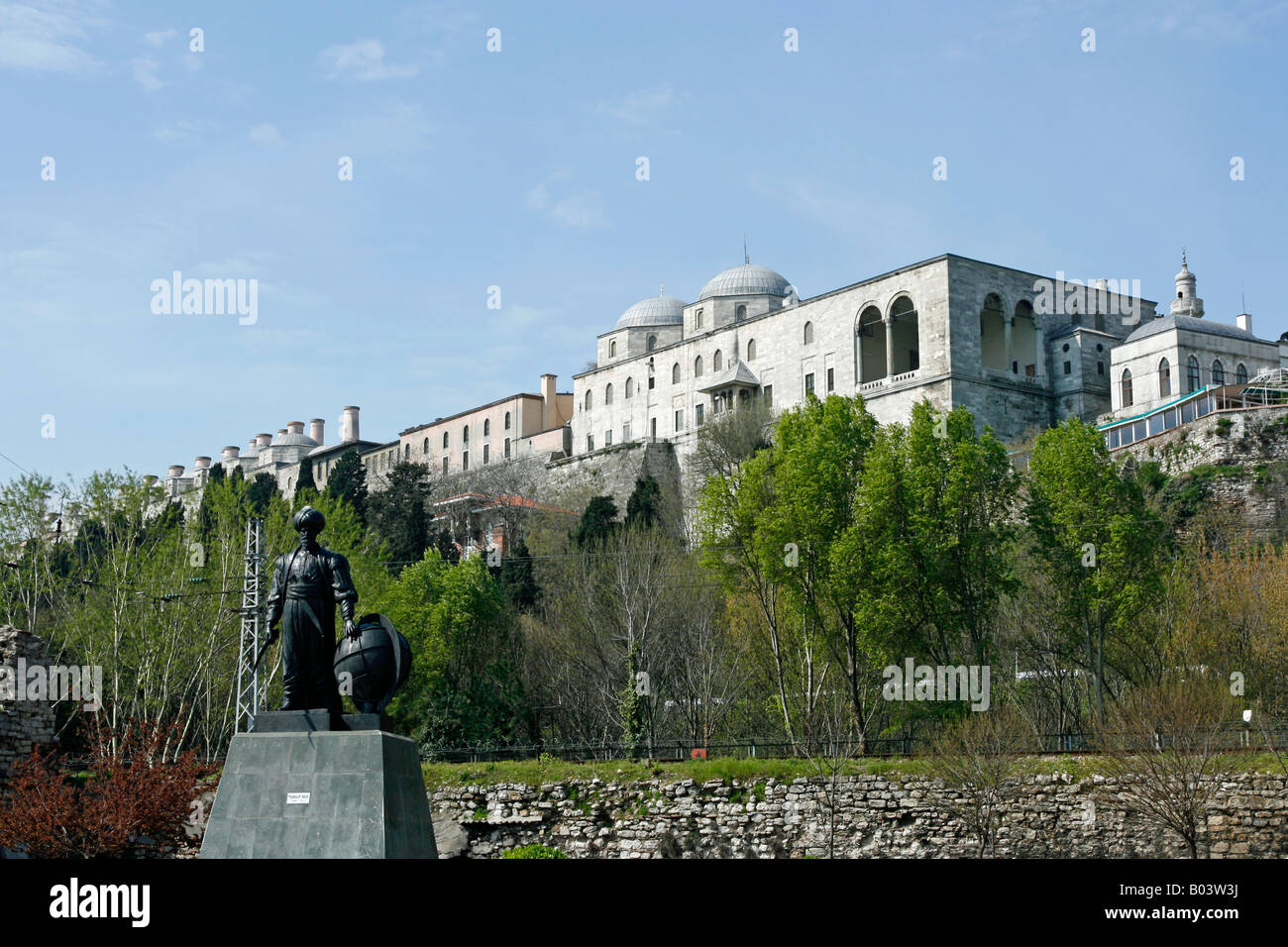 Topkapi palast schatzkammer -Fotos und -Bildmaterial in hoher Auflösung ...