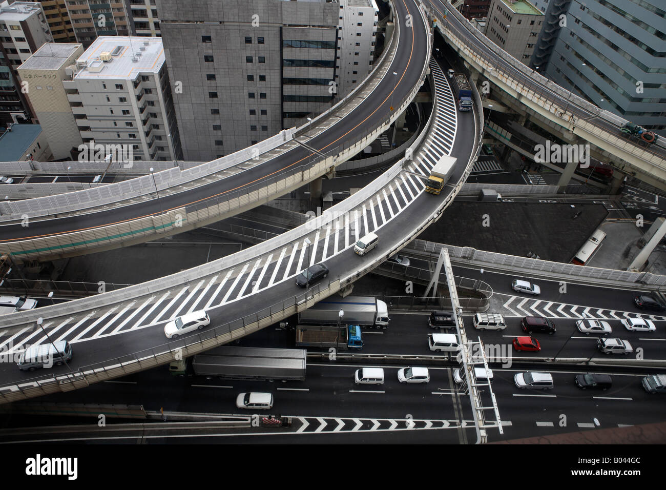 Tokyo japan traffic jam cars -Fotos und -Bildmaterial in hoher ...