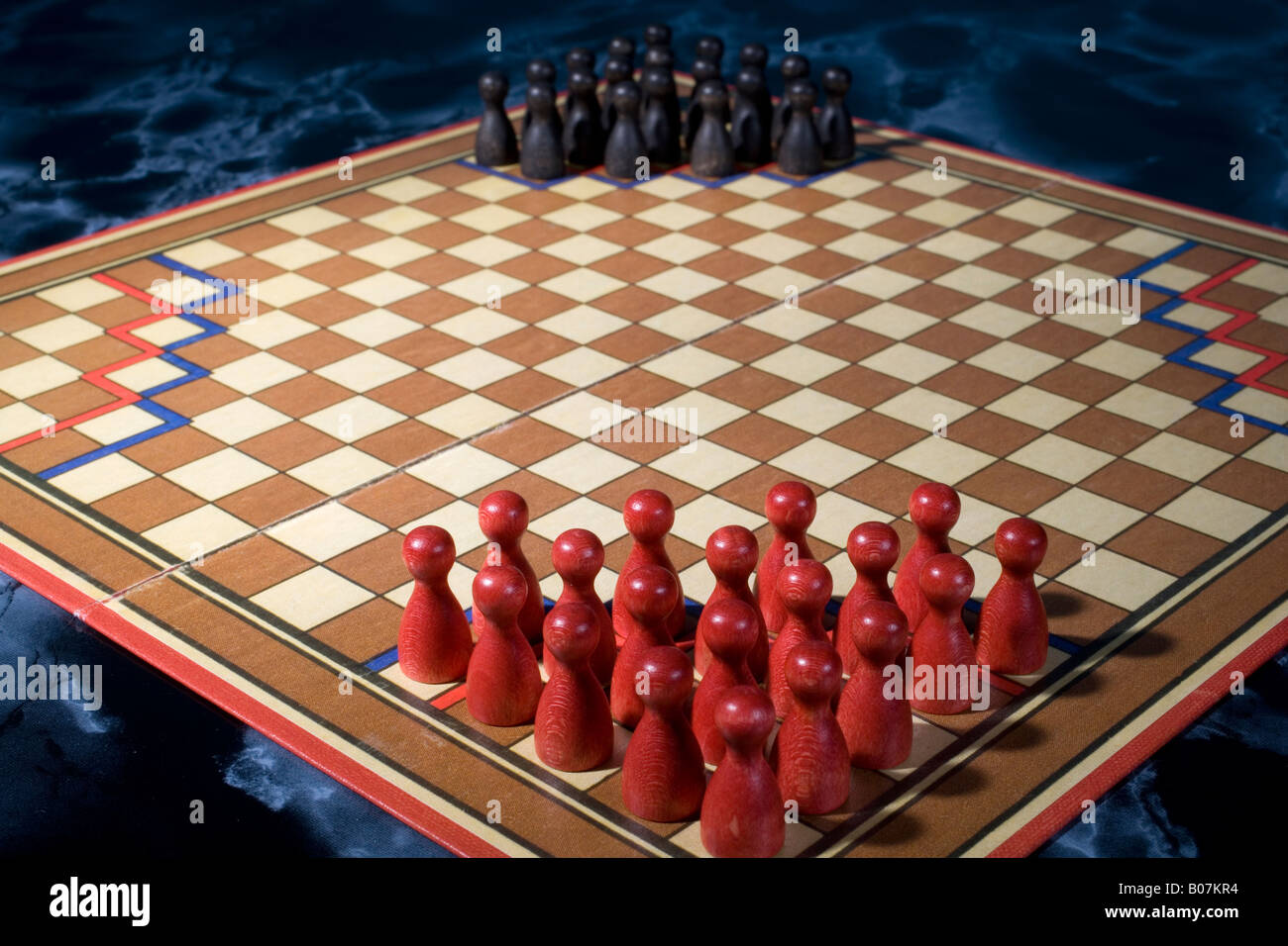 Halma Spiel Halma Game Stockfotos und -bilder Kaufen - Alamy