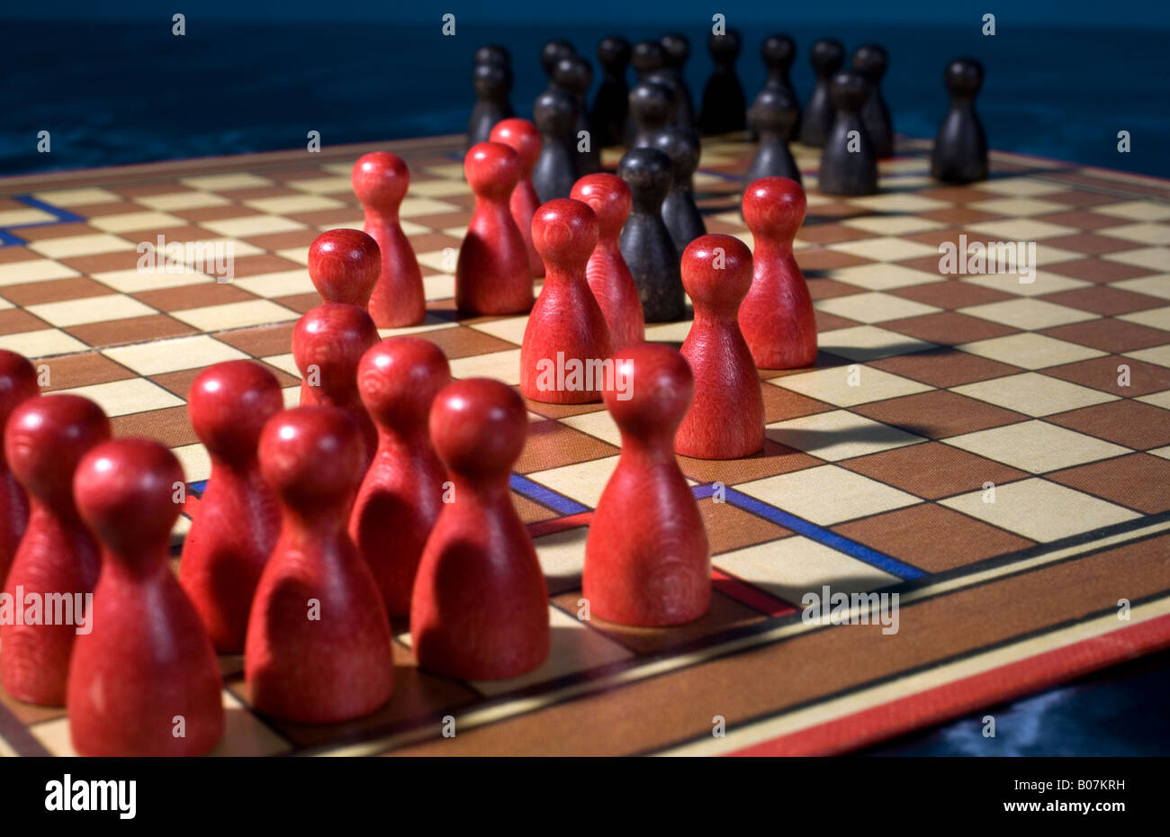 Halma spiel halma game -Fotos und -Bildmaterial in hoher Auflösung ...