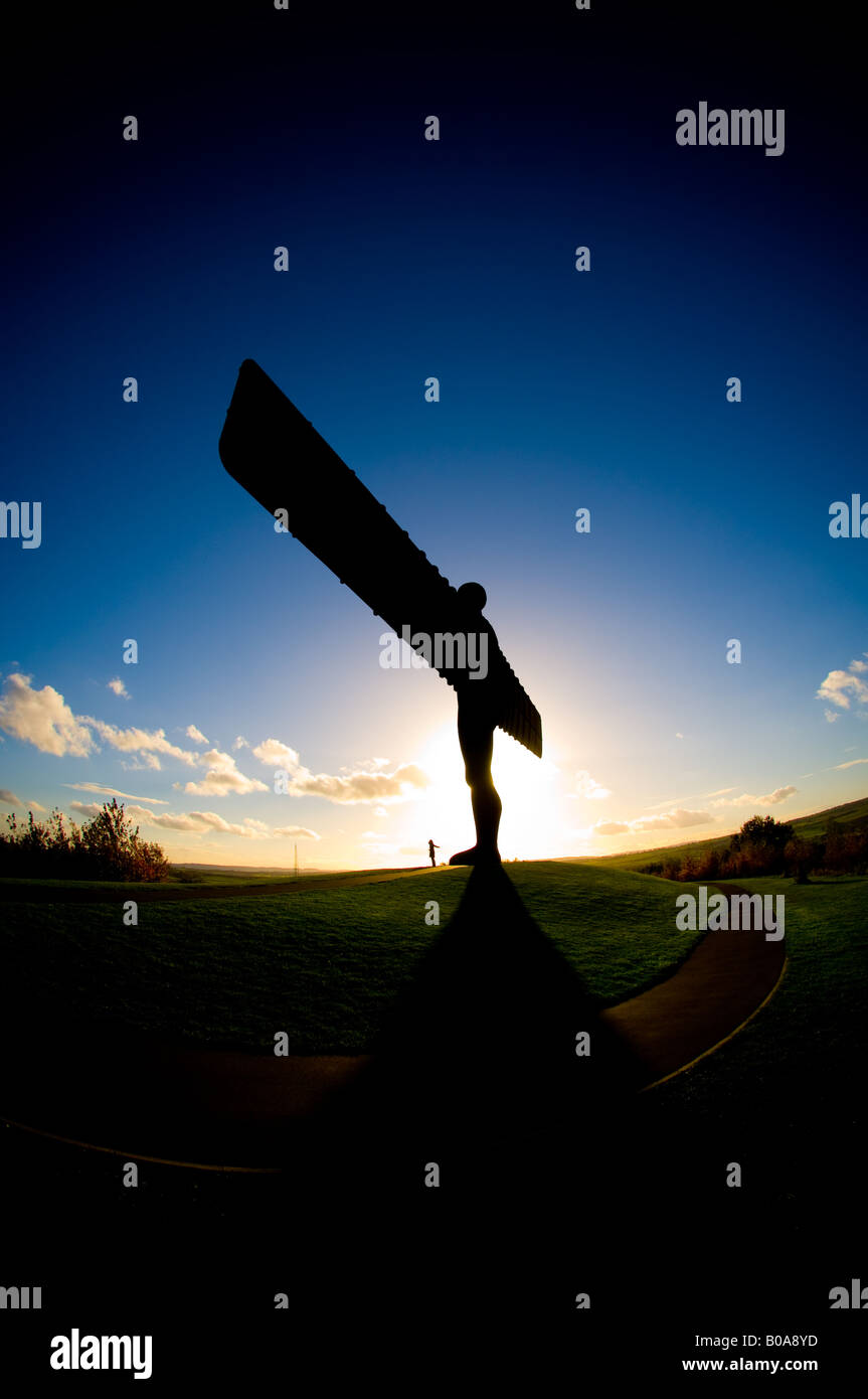 Engel weibliche figur -Fotos und -Bildmaterial in hoher Auflösung – Alamy